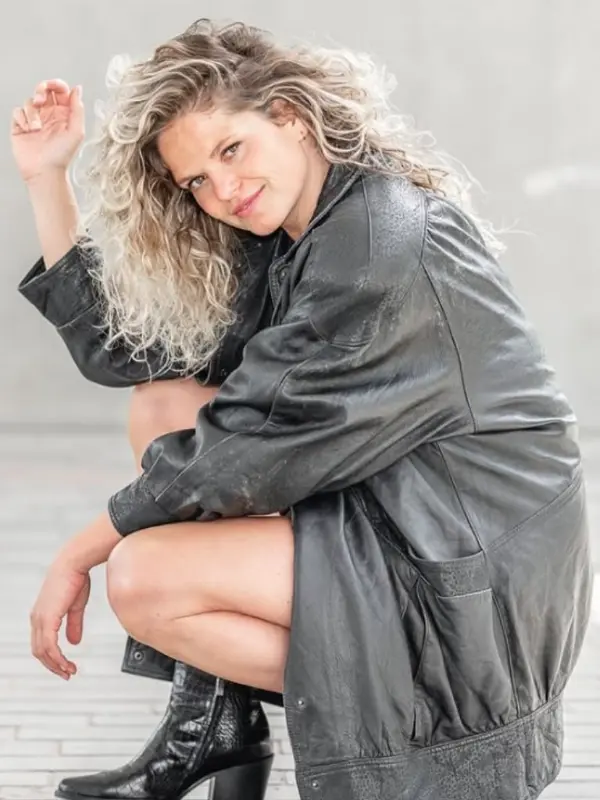 Mona Lee Biography, Wiki, Age, Height, Career, and Net Worth