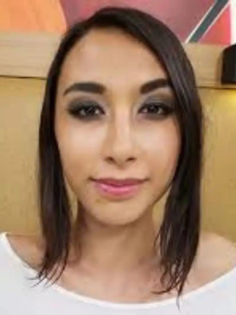 Alexa Osiris Biography: Wiki, Age, Career, Height, Weight, Boyfriend ...