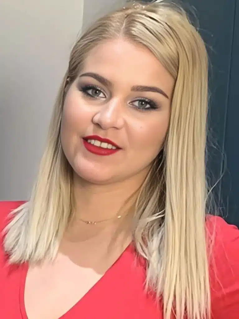 Leila Santese (Model) Biography, Wiki, Age, Height, Weight, Net Worth ...